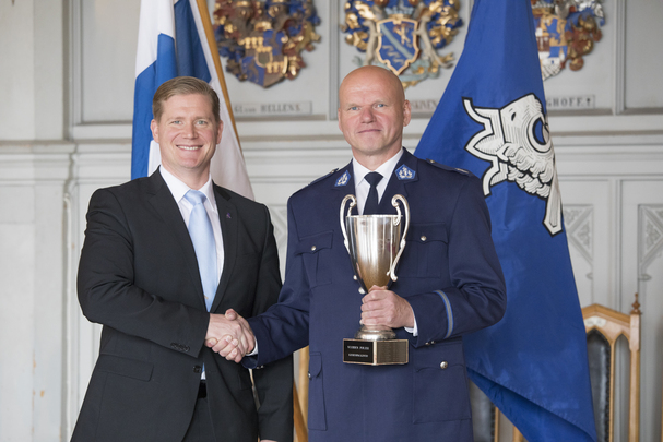 ÄLDRE KONSTAPEL Vesa Jauhiainen från sydvästra Finlands polisinrättning ...